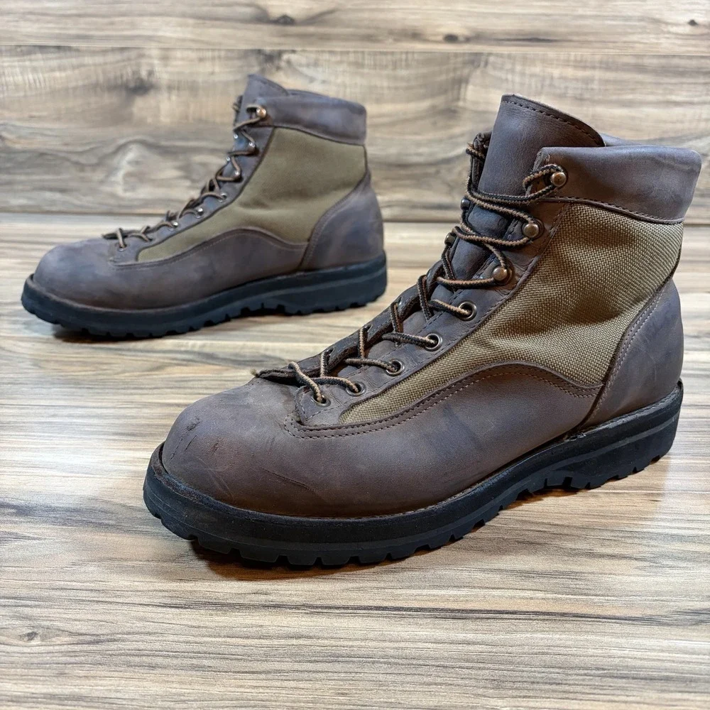 Danner | Shoes | Danner Light Ii Mens 95 D Brown Gtx Waterproof Hiking ...